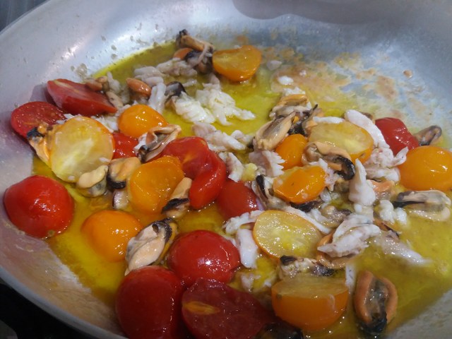 Bombardoni con scorfano e cozze – Belli e Buoni